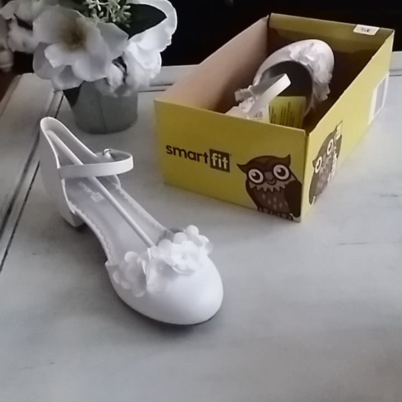 smartfit | Shoes | Smartfit Cici Girls Dress Shoes White | Poshmark